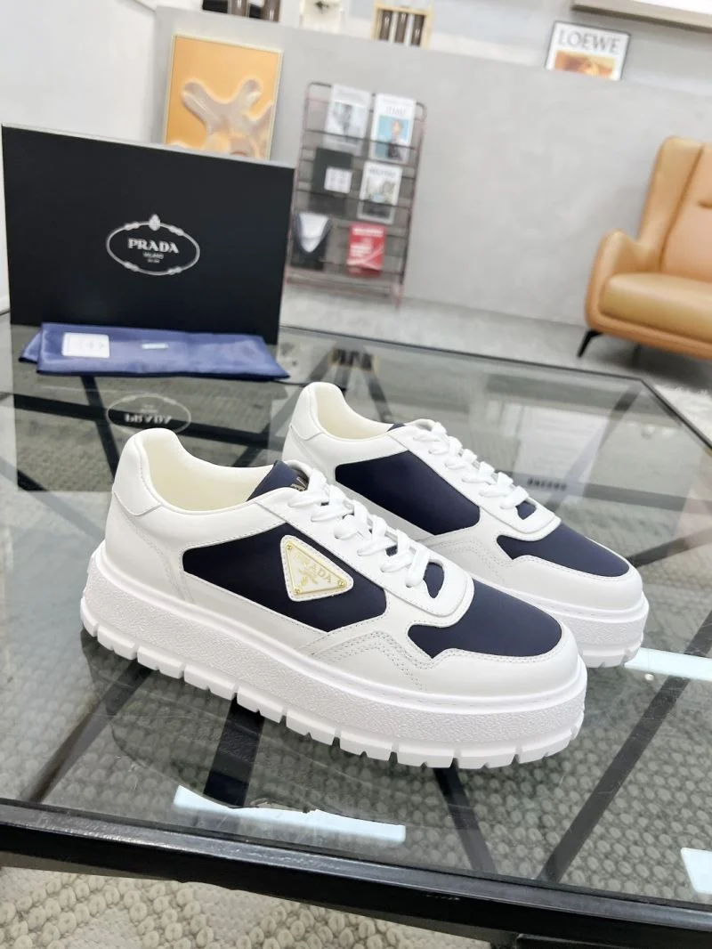 Top match Prada Low Shoes