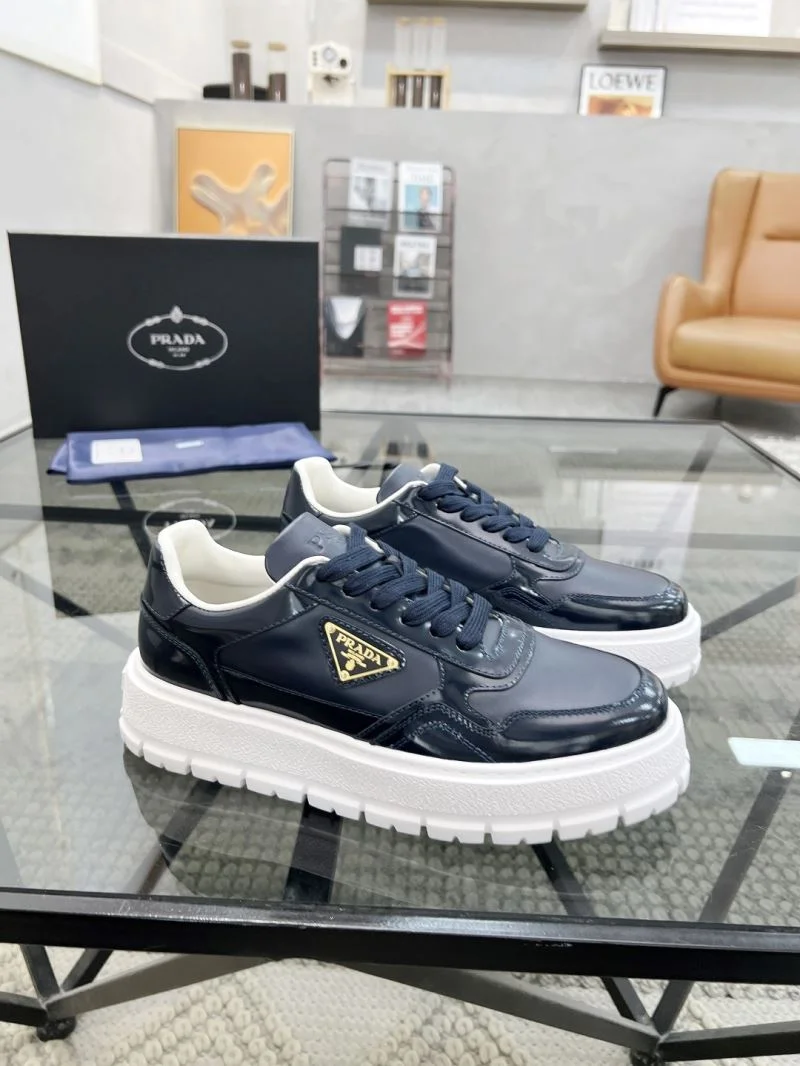 Top match Prada Low Shoes