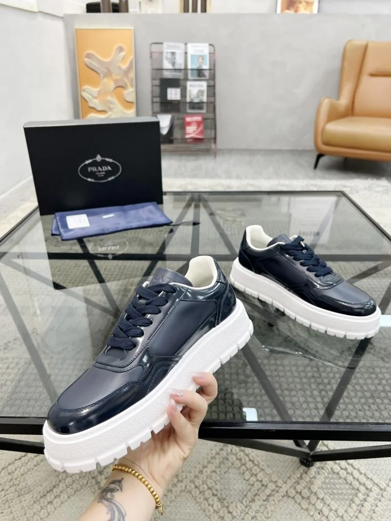 Top match Prada Low Shoes