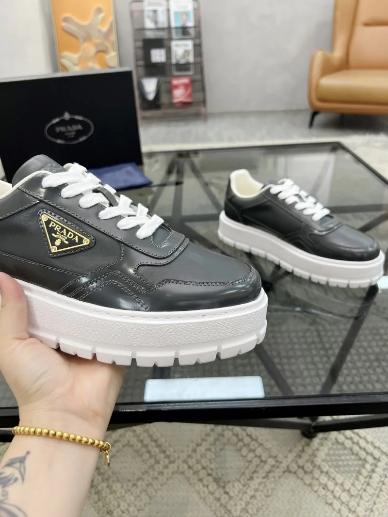 High accuracy Prada Low Shoes