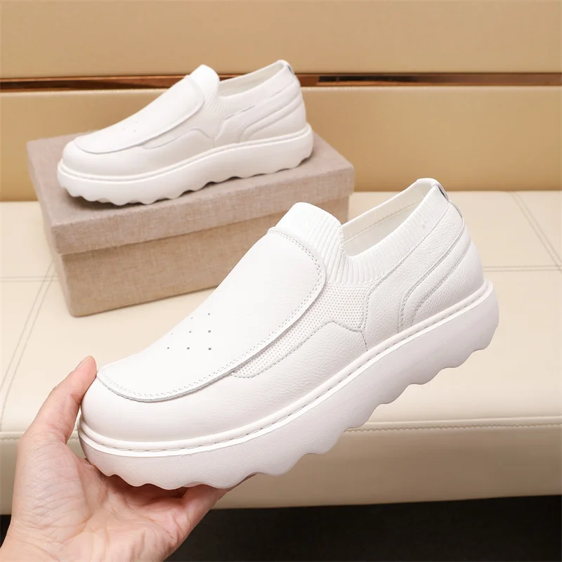 Exact replica Prada Low Shoes