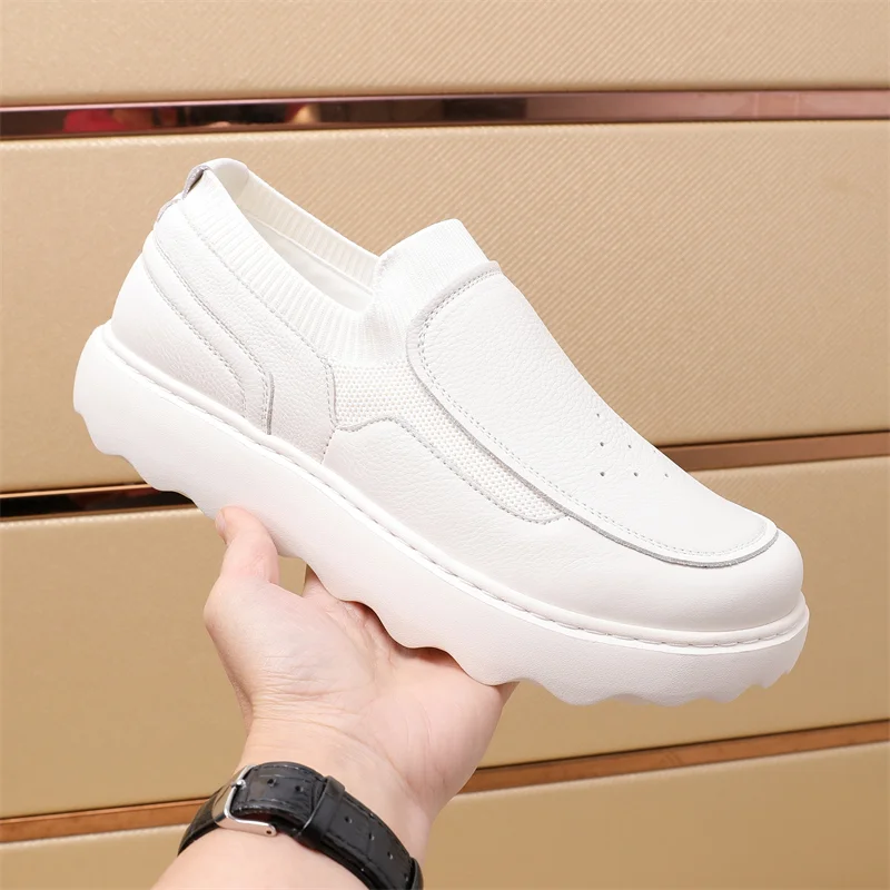 Exact replica Prada Low Shoes