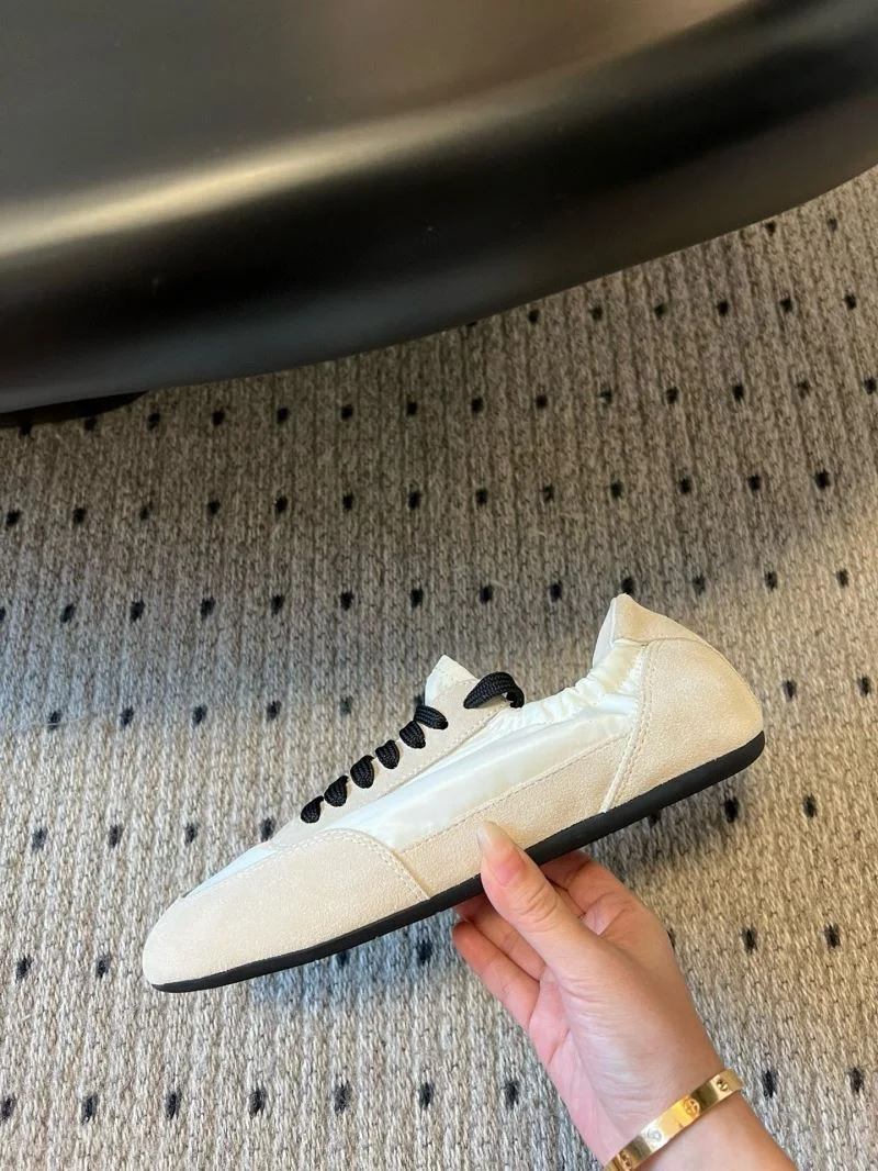Value-priced Prada Low Shoes