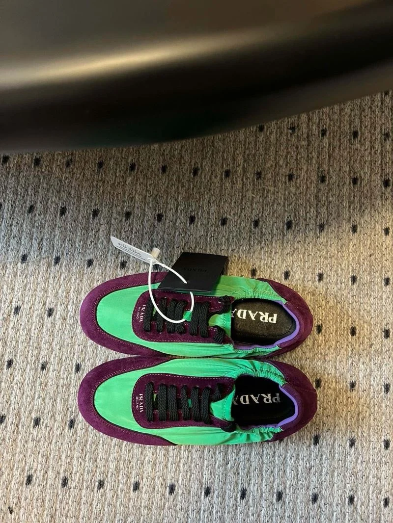 Cut-rate Prada Low Shoes
