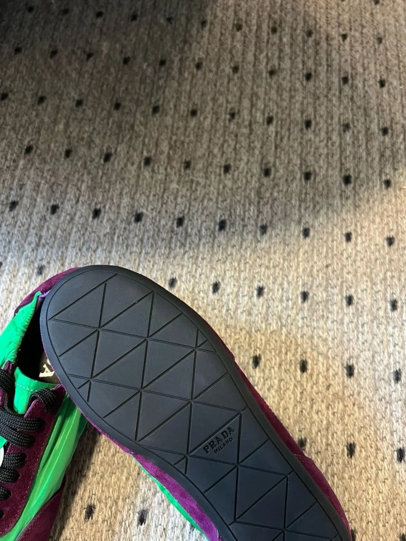 Cut-rate Prada Low Shoes