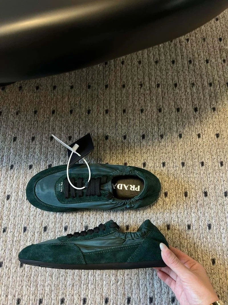 Brand-original Prada Low Shoes