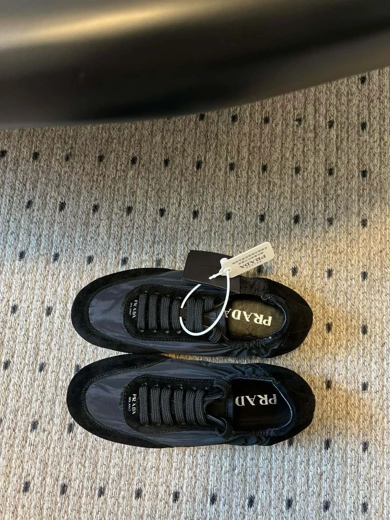 Exact replica Prada Low Shoes