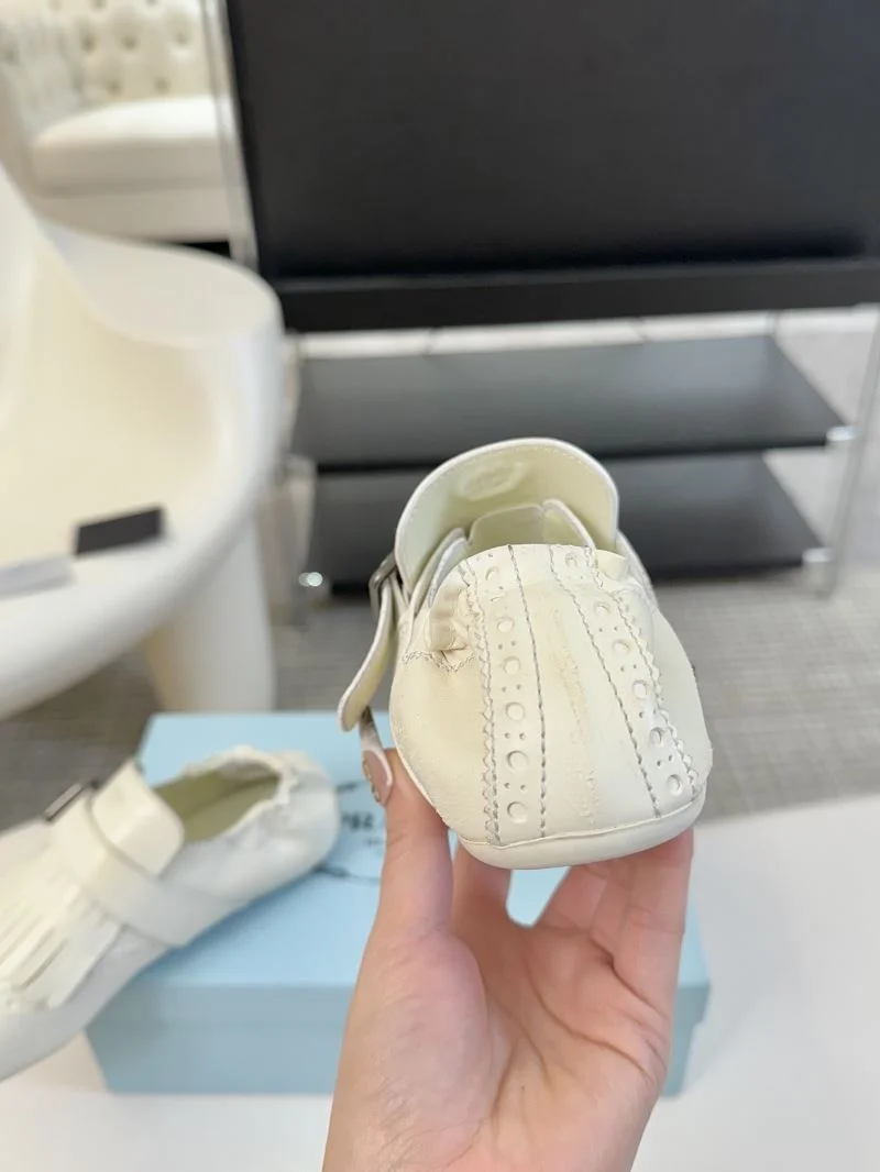 Inexpensive Prada Low Shoes