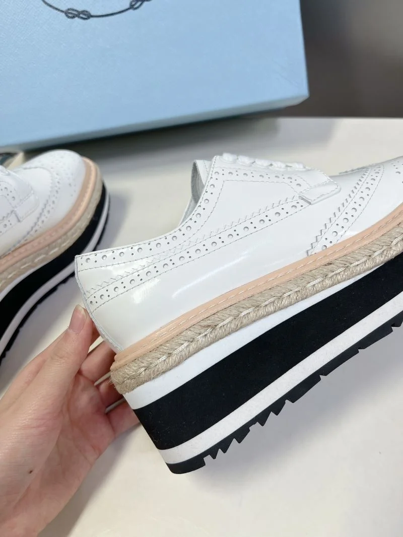 Mirror quality Prada Low Shoes