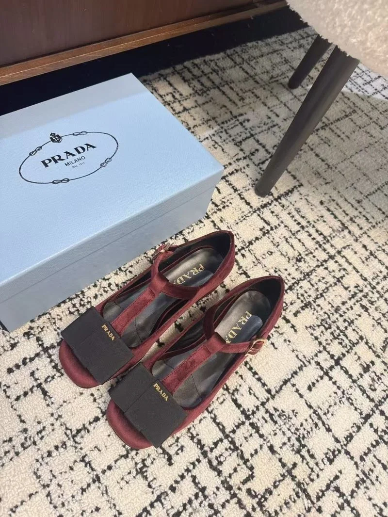 Perfect replica Prada Low Shoes