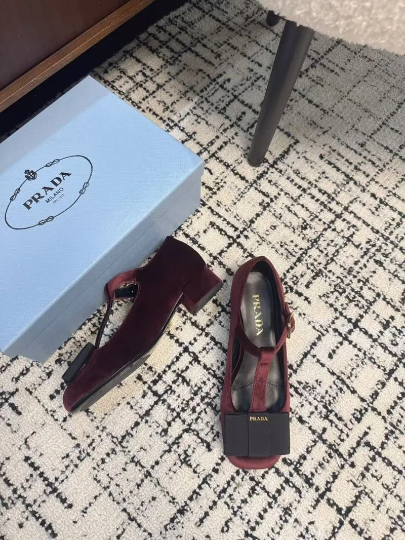 Perfect replica Prada Low Shoes