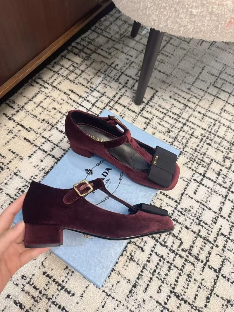 Perfect replica Prada Low Shoes