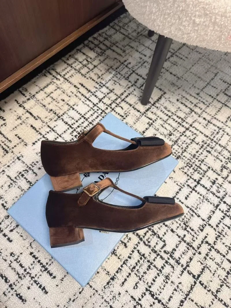 Mirror quality Prada Low Shoes