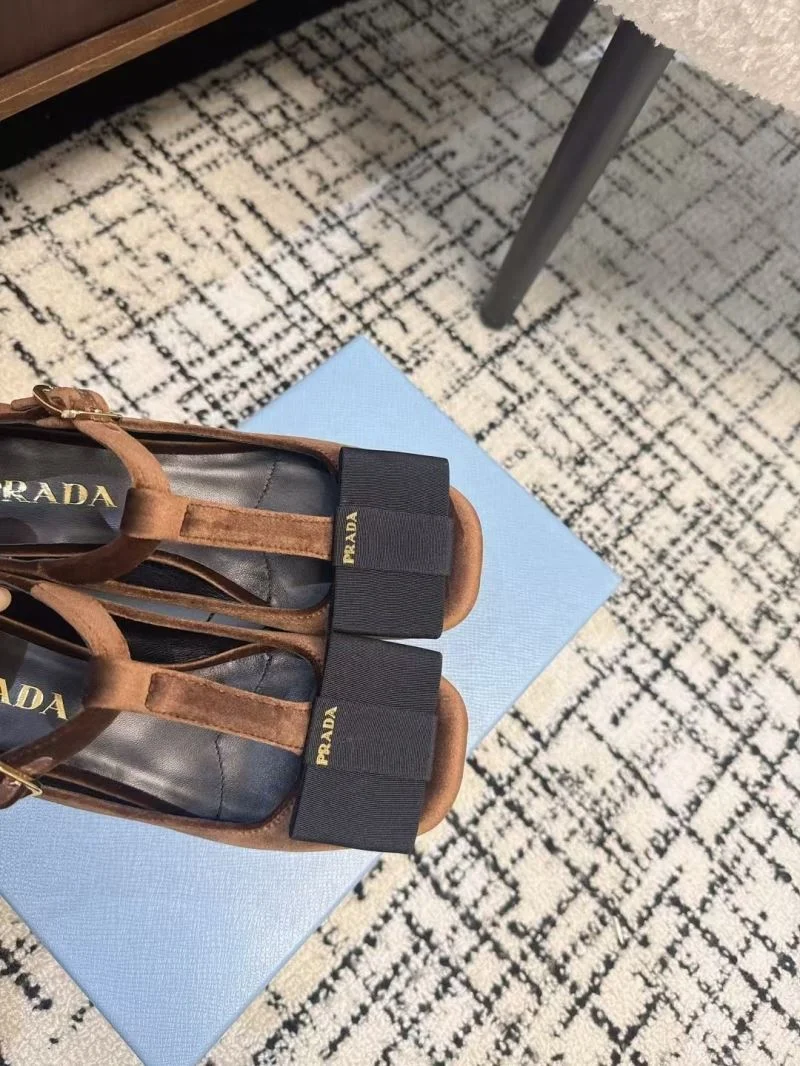 Mirror quality Prada Low Shoes
