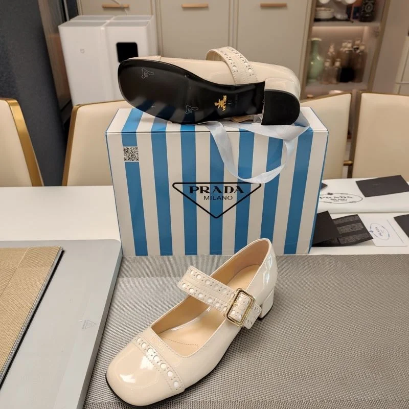 Precise copy Prada Low Shoes
