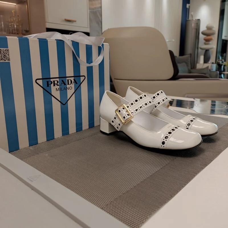 Precise copy Prada Low Shoes