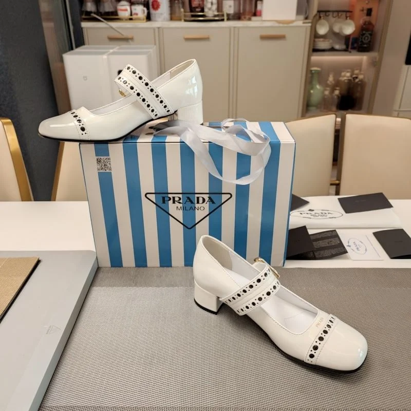 Precise copy Prada Low Shoes
