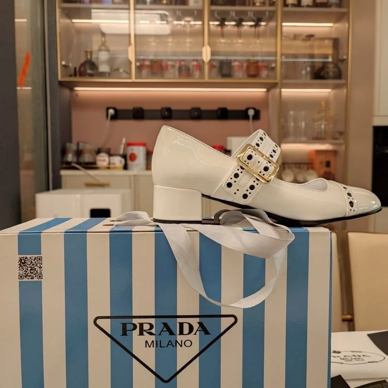Precise copy Prada Low Shoes