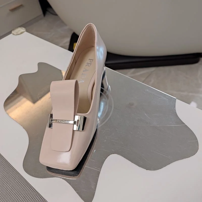 High fidelity Prada Low Shoes