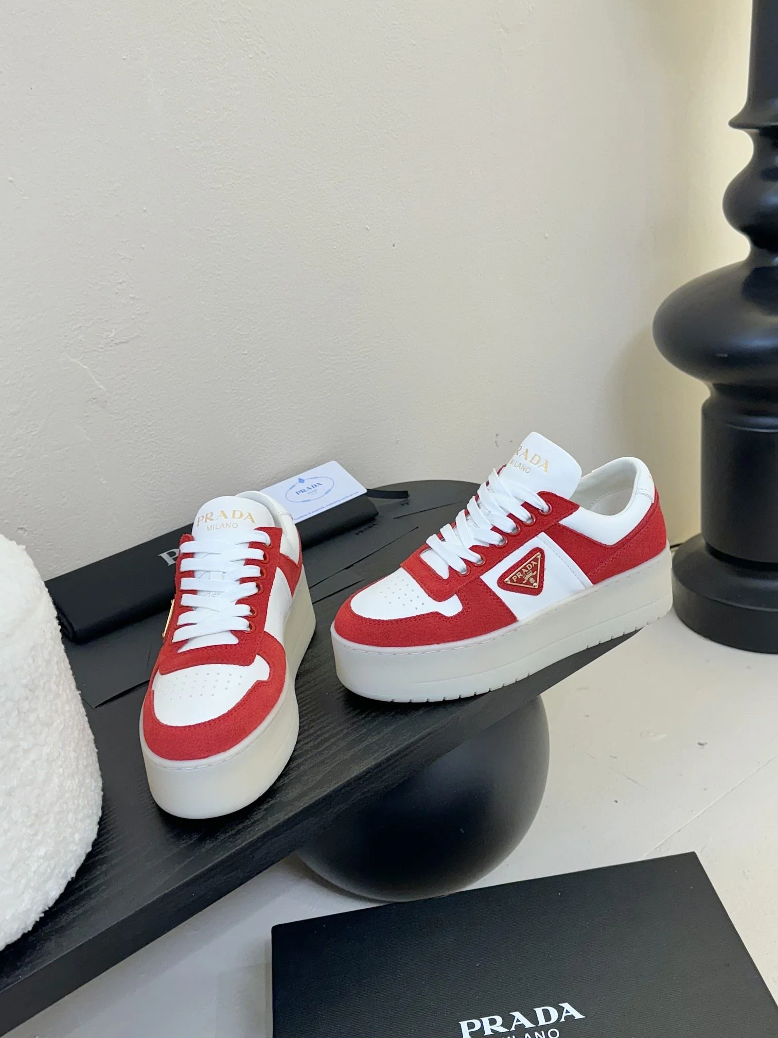 Top match Prada Low Shoes