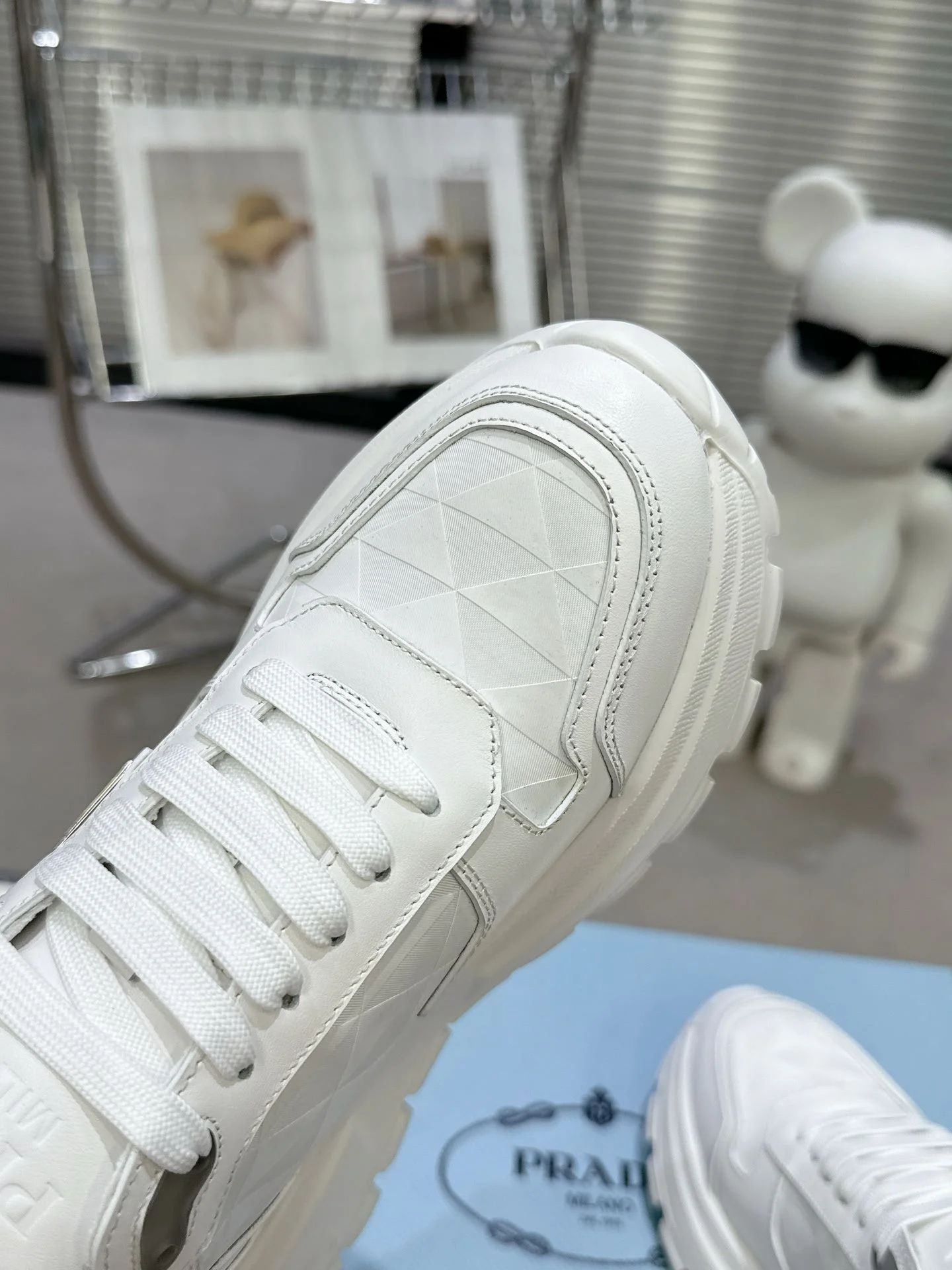 Top mirror Prada Low Shoes