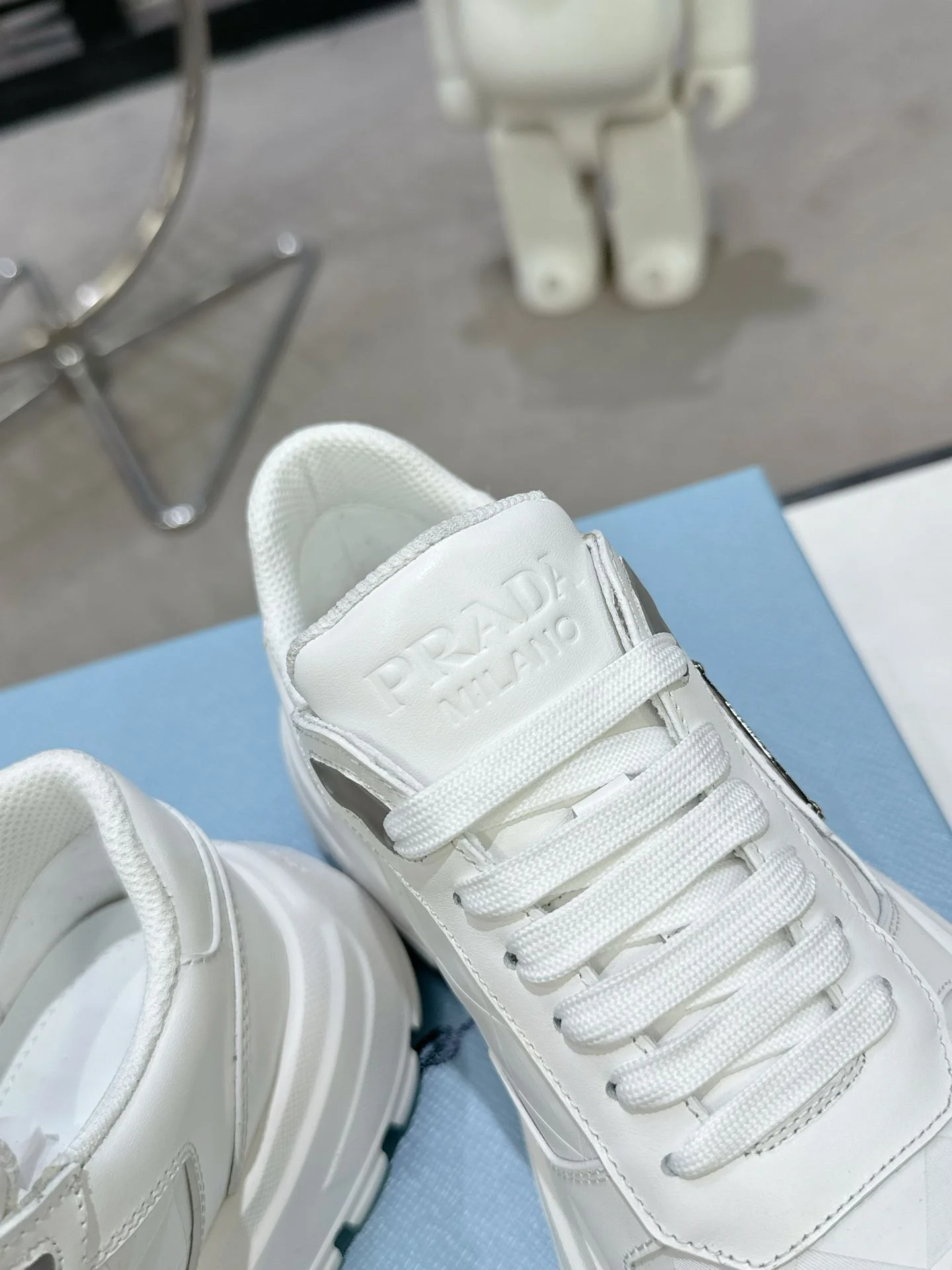 Top mirror Prada Low Shoes