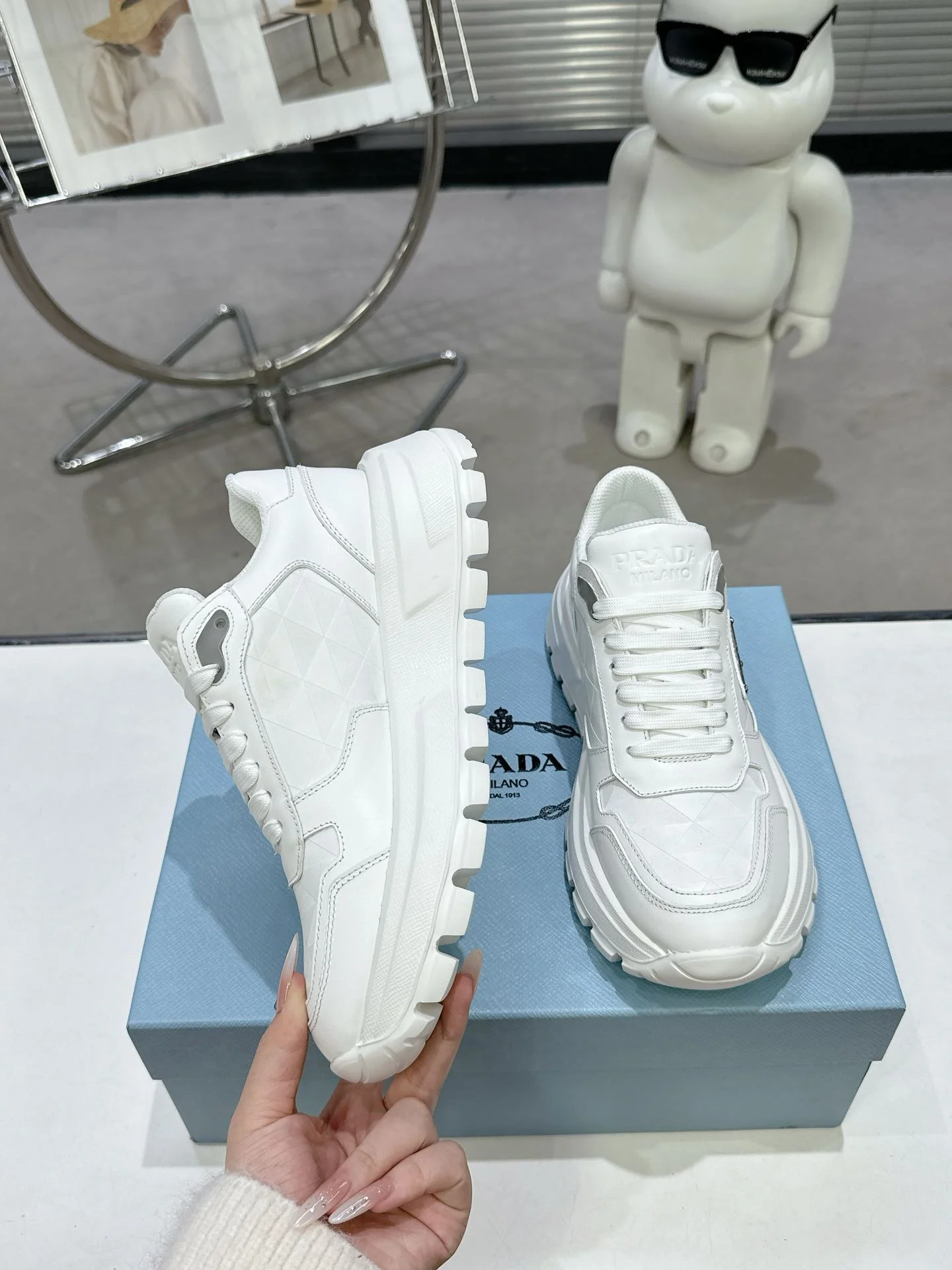 Top mirror Prada Low Shoes