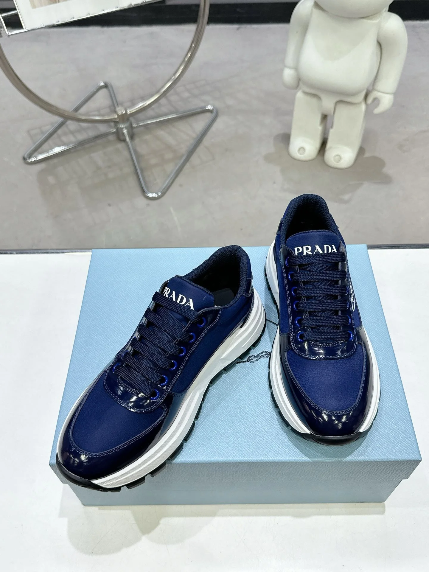 High fidelity Prada Low Shoes
