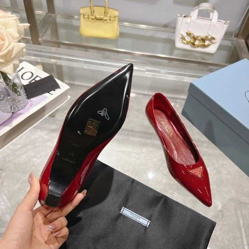 Mirror quality Prada Low Shoes