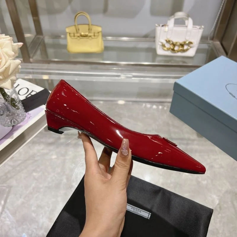 Mirror quality Prada Low Shoes