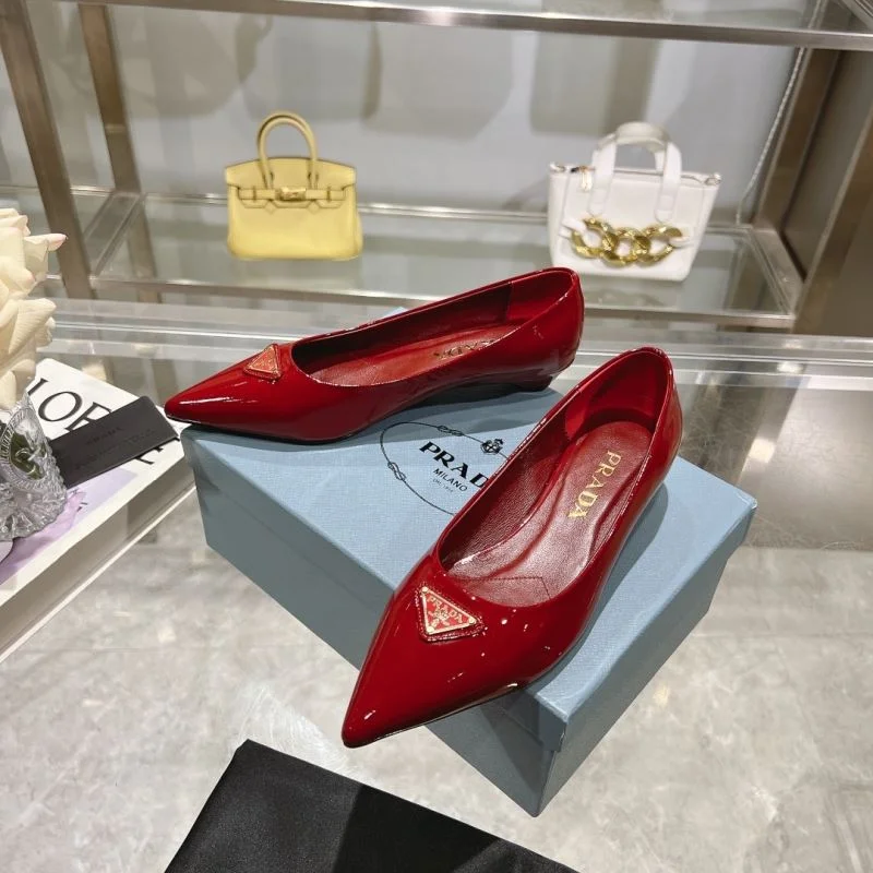 Mirror quality Prada Low Shoes