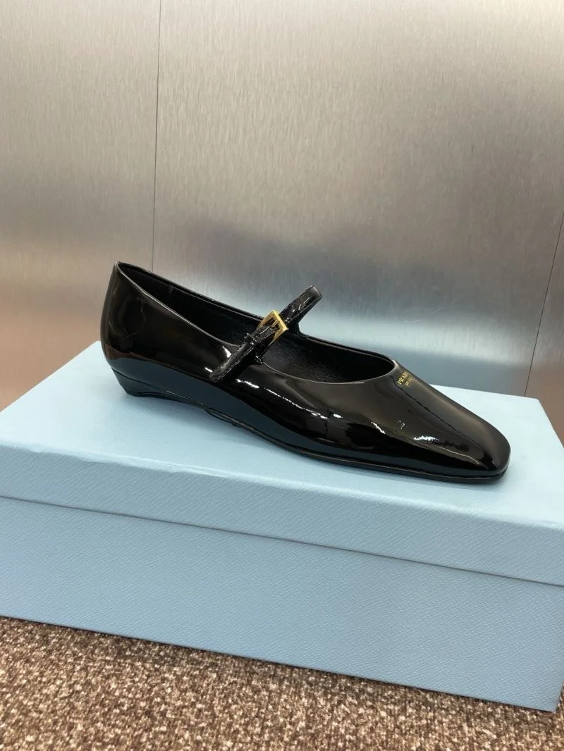 Original Prada Low Shoes