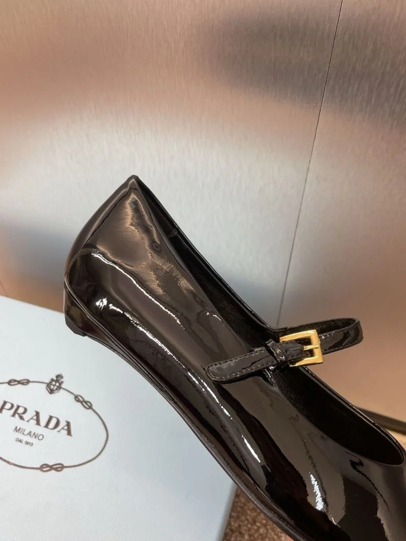 Original Prada Low Shoes