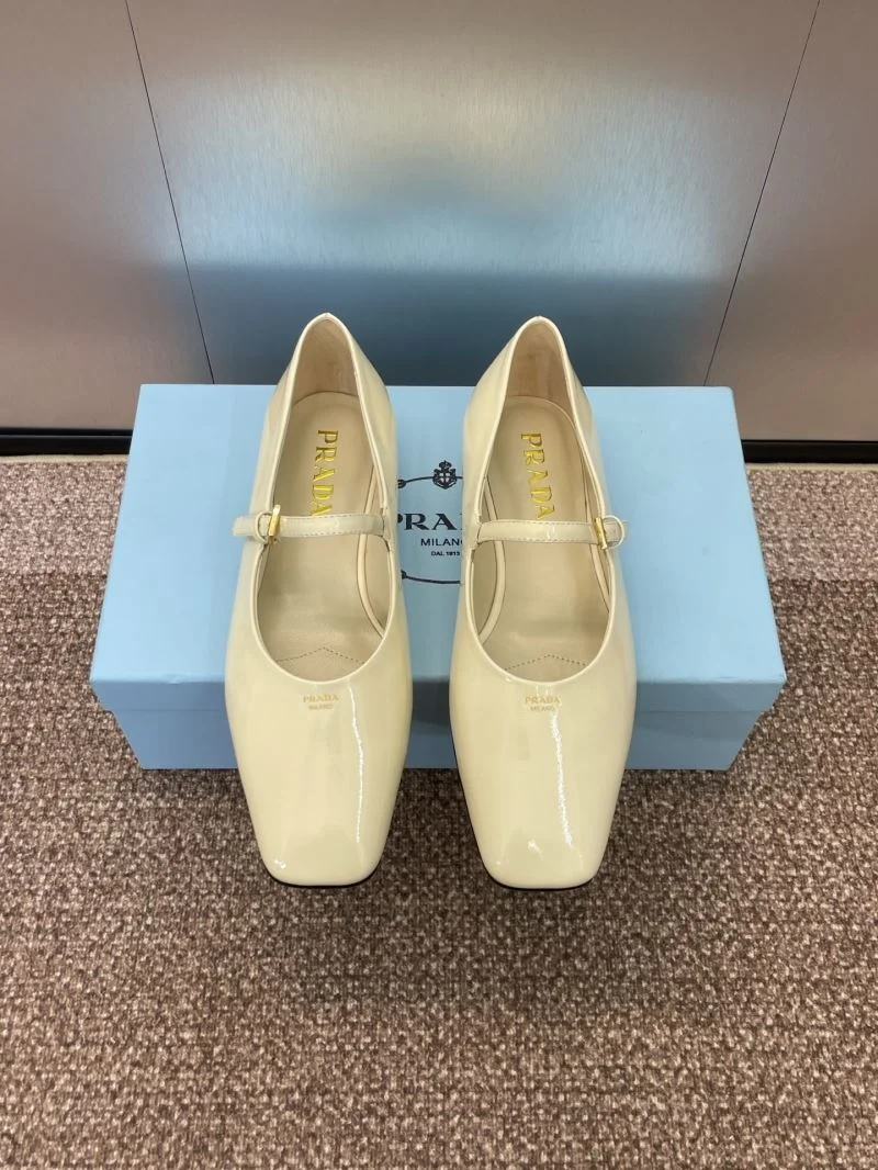 Prada Low Shoes
