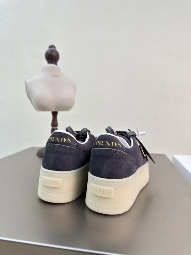 Bargain Prada Low Shoes