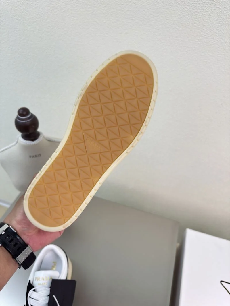 Brand-original Prada Low Shoes