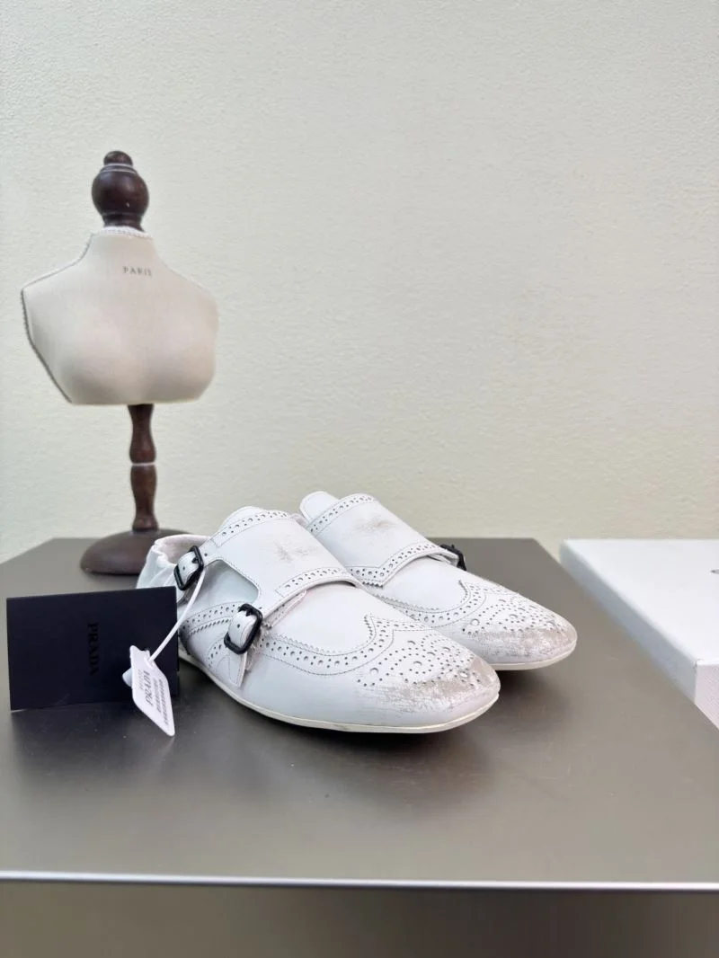 Cut-rate Prada Low Shoes