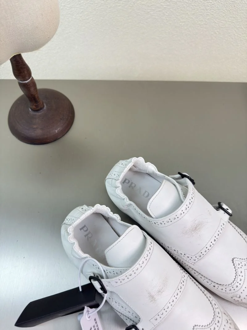 Cut-rate Prada Low Shoes