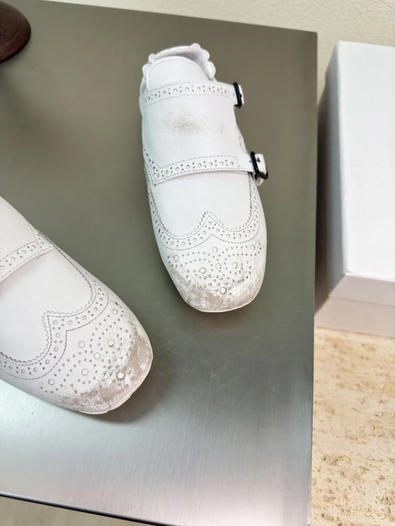 Cut-rate Prada Low Shoes