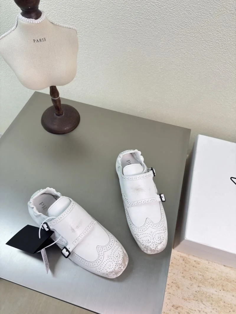 Cut-rate Prada Low Shoes