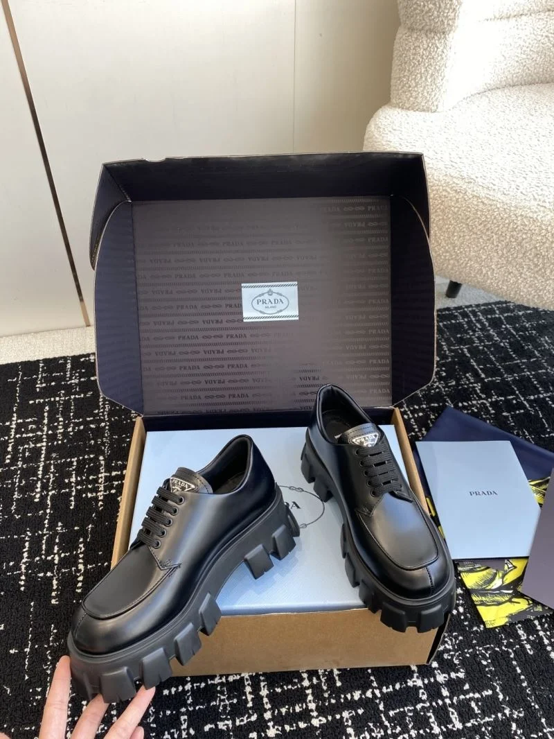 Cut-rate Prada Low Shoes