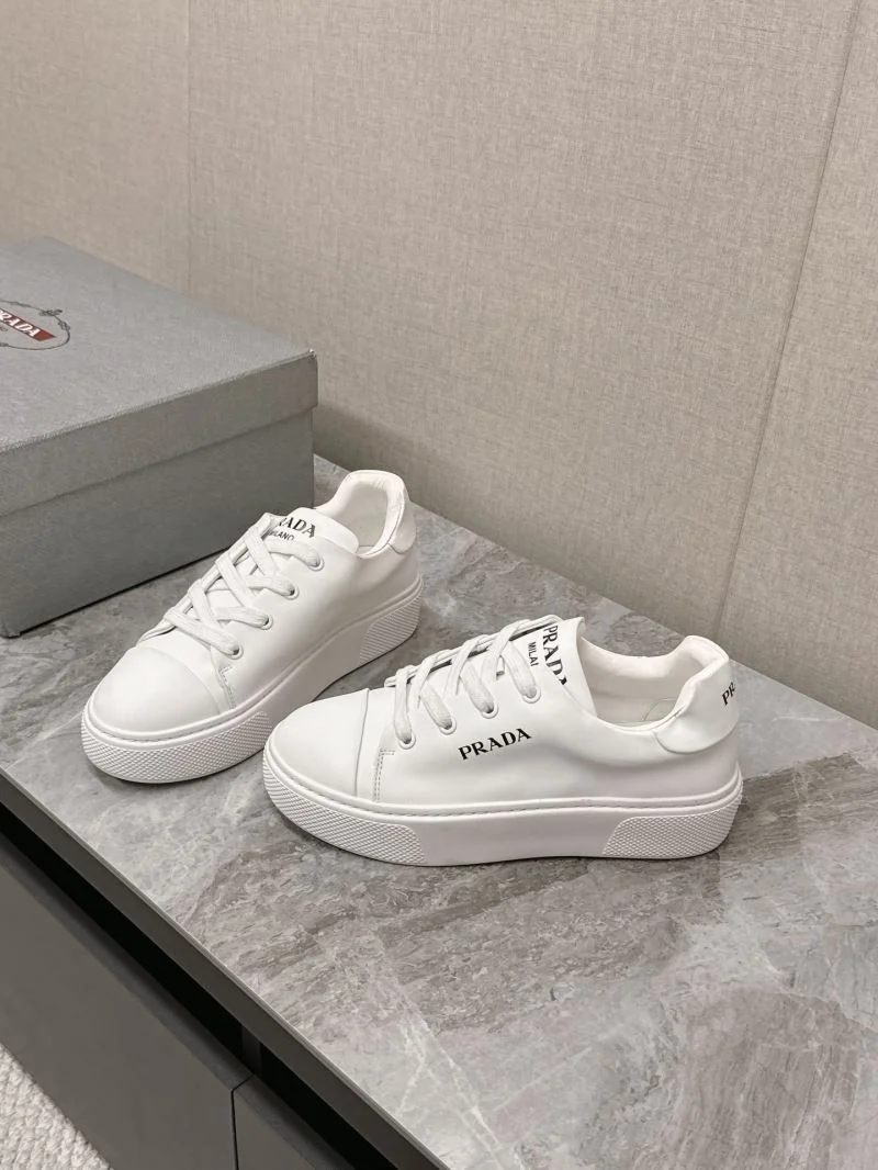 High fidelity Prada Low Shoes