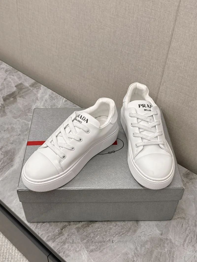 High fidelity Prada Low Shoes