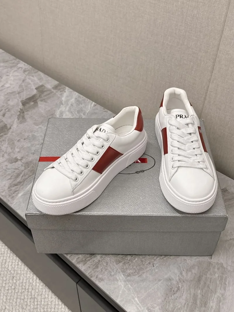 Mirror quality Prada Low Shoes