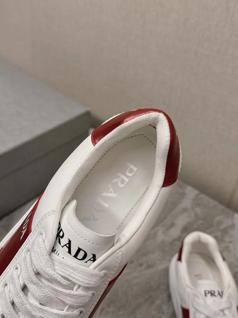 Mirror quality Prada Low Shoes