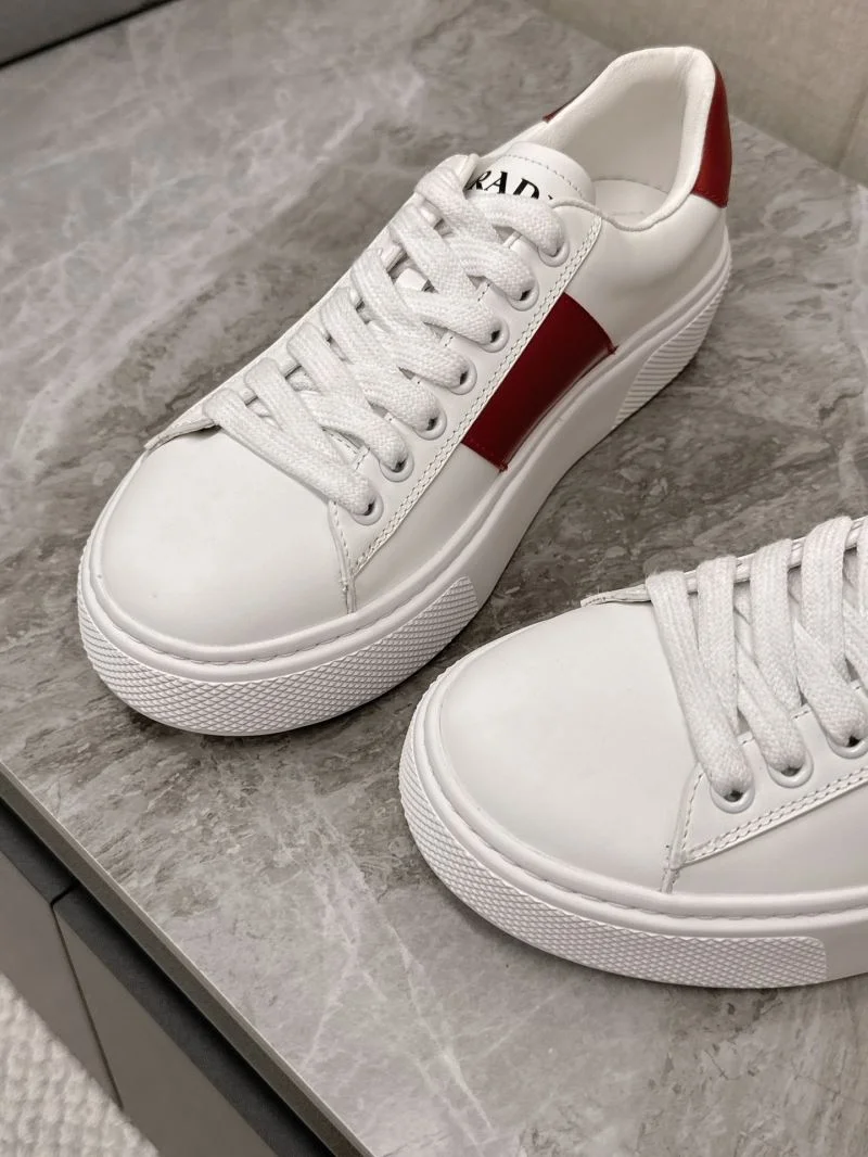 Mirror quality Prada Low Shoes