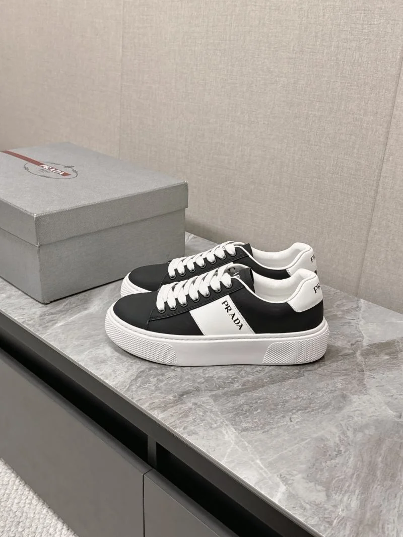 High fidelity Prada Low Shoes