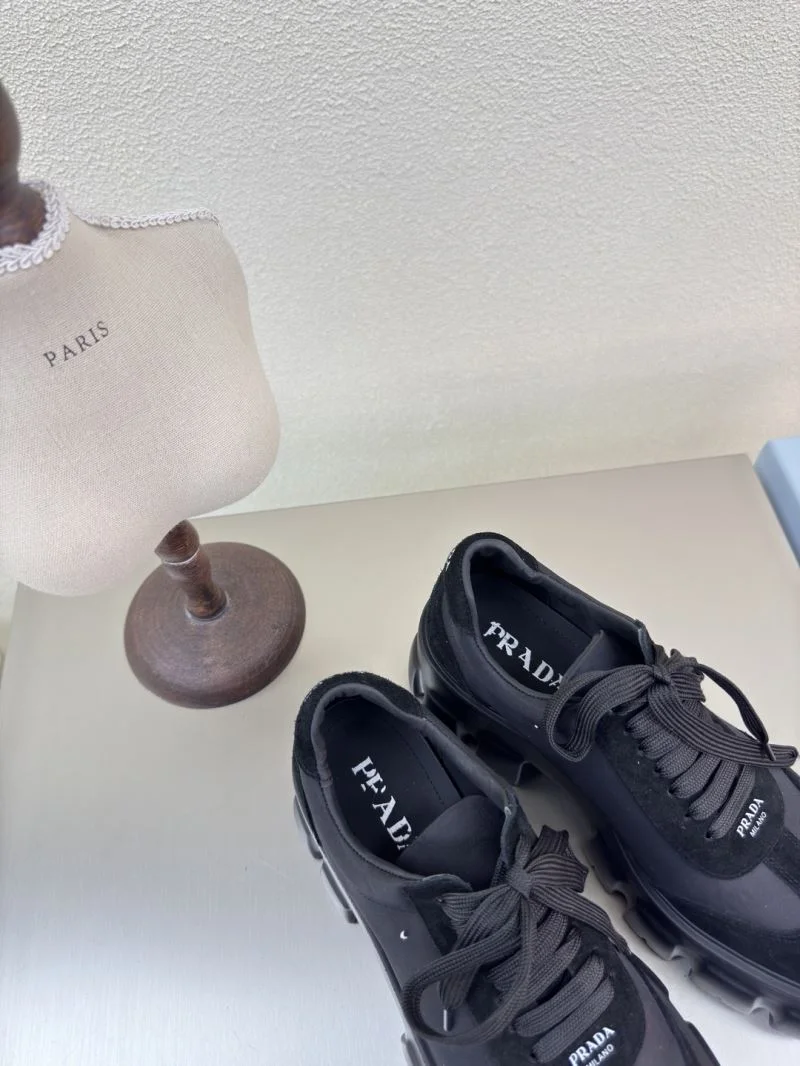 Top match Prada Low Shoes