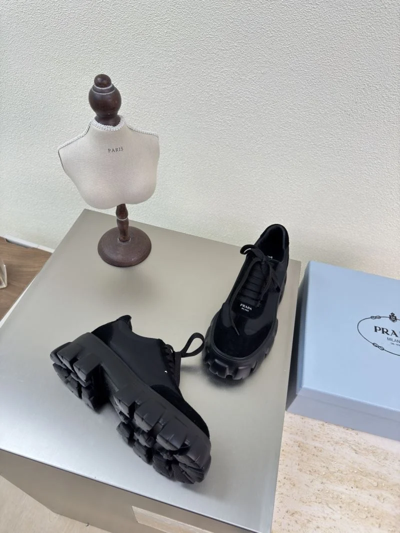 Top match Prada Low Shoes