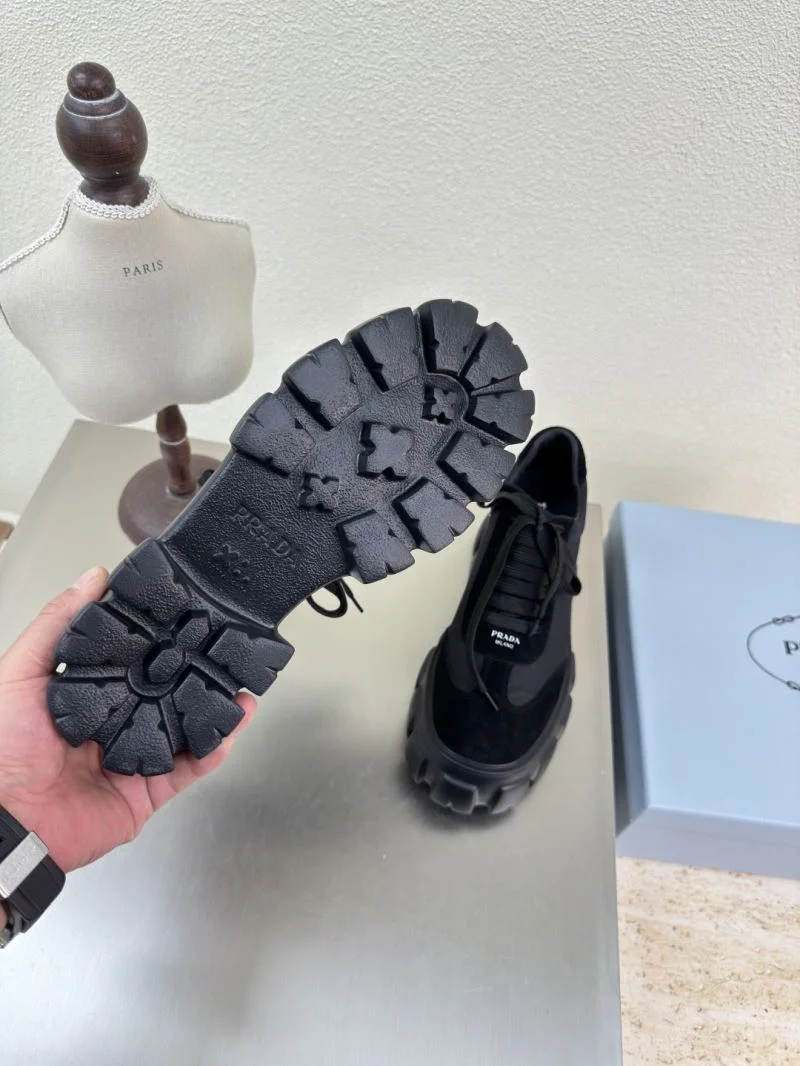 Top match Prada Low Shoes